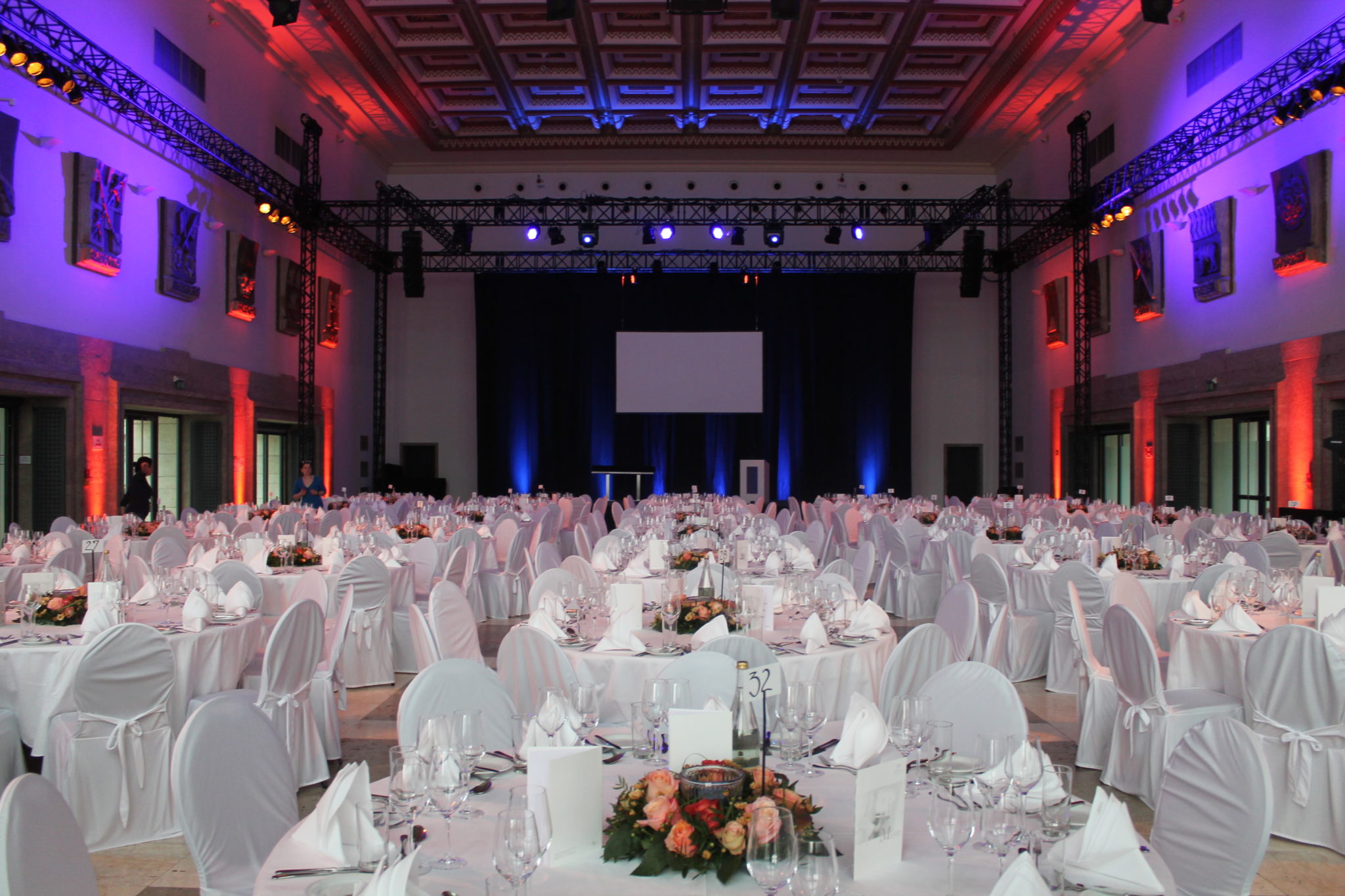 Eventlokation München Wappenhalle Gala Dekoration - wappenhalle-muenchen.de